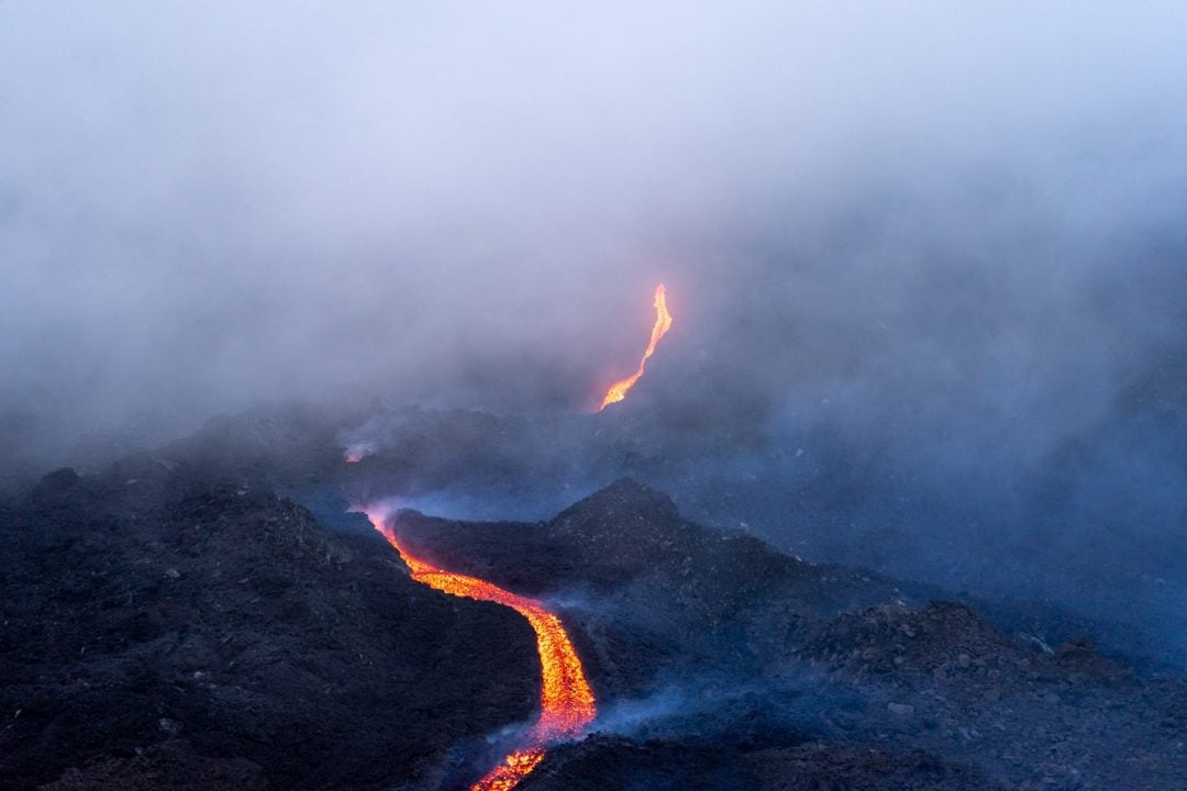 How to Do the Pacaya Volcano Hike From Antigua (Lava Flow)
