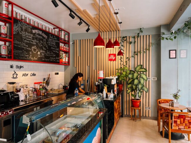 7 Best Cafes Near Boudha (Food, Drinks, WiFi, & Vibes) | Bucketlist Bri