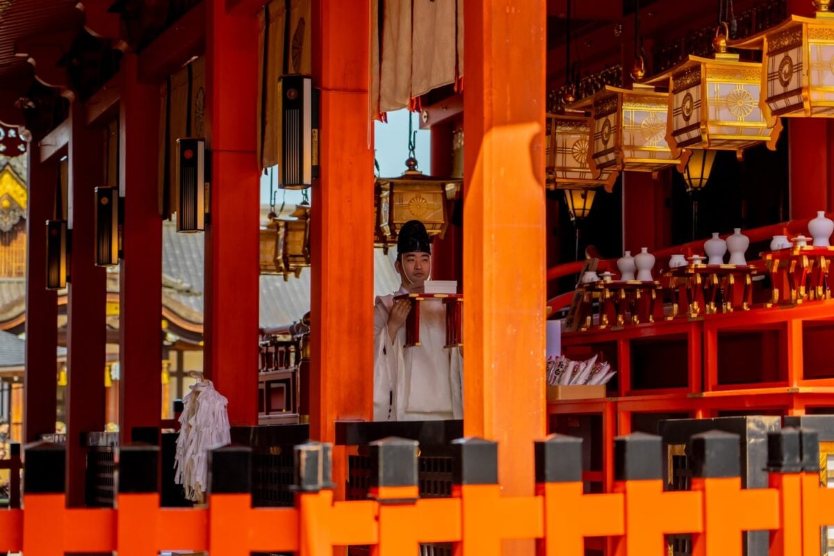 Fushimi Inari Hike: A Trail Guide to Kyoto’s Famous Shrine