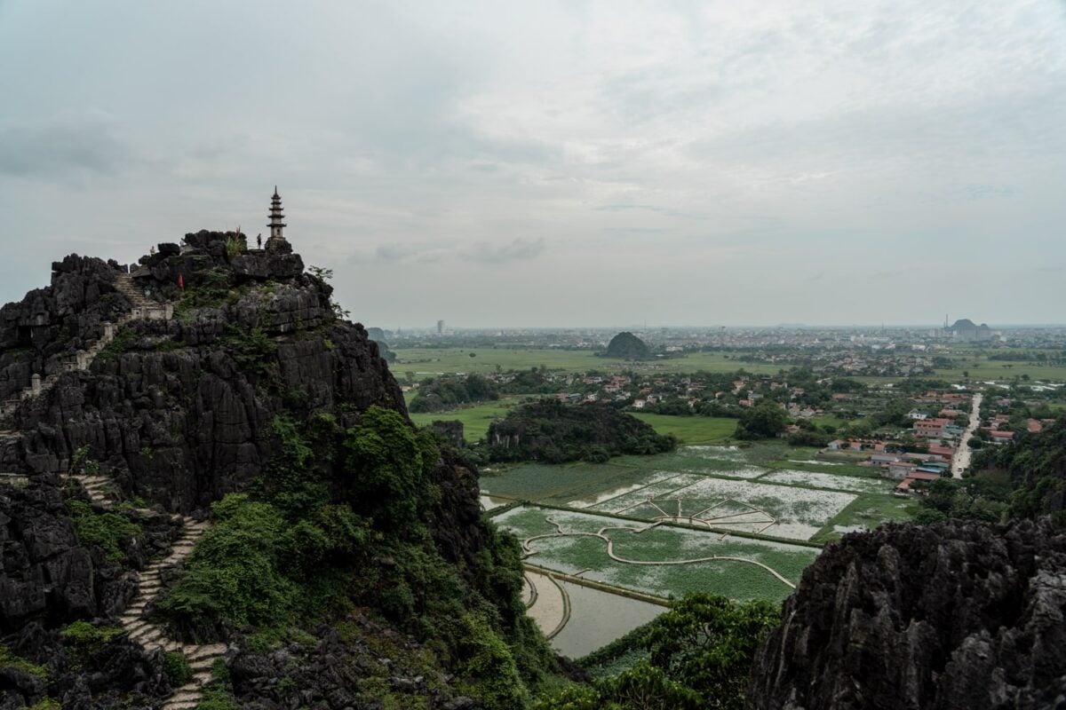 Hang Mua Cave, Ninh Binh (Lying Dragon Mountain) - GUIDE